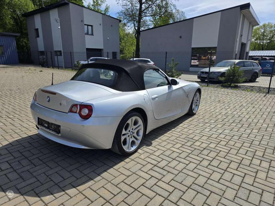 Pelēks BMW Z4 2005 Kauņa, ar dzinēja tilpumu 2.49 L un nobraukumu 220 tūkst. km par 7700 €, foto 8 vietnē AUTOMOTO.COM.LV