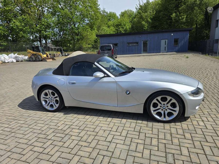 Pelēks BMW Z4 2005 Kauņa, ar dzinēja tilpumu 2.49 L un nobraukumu 220 tūkst. km par 7700 €, foto 10 vietnē AUTOMOTO.COM.LV