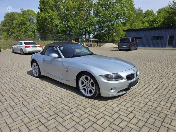 Grey BMW Z4 2005 in Kaunas, with an engine capacity of 2.49 L and mileage of 220 thousand km for 7700 €, photo 11 on AUTOMOTO.COM.LV