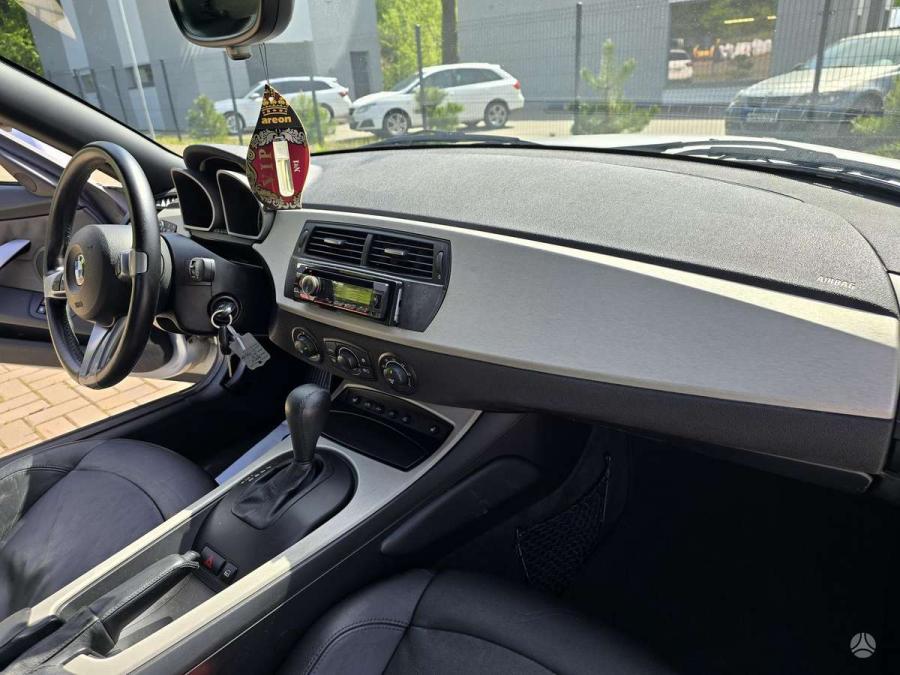 Pelēks BMW Z4 2005 Kauņa, ar dzinēja tilpumu 2.49 L un nobraukumu 220 tūkst. km par 7700 €, foto 15 vietnē AUTOMOTO.COM.LV