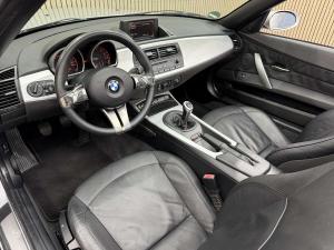Pelēks BMW Z4 2007 Marijampole, ar dzinēja tilpumu 2.50 L un nobraukumu 210 tūkst. km par 7999 €, foto 3 vietnē AUTOMOTO.COM.LV