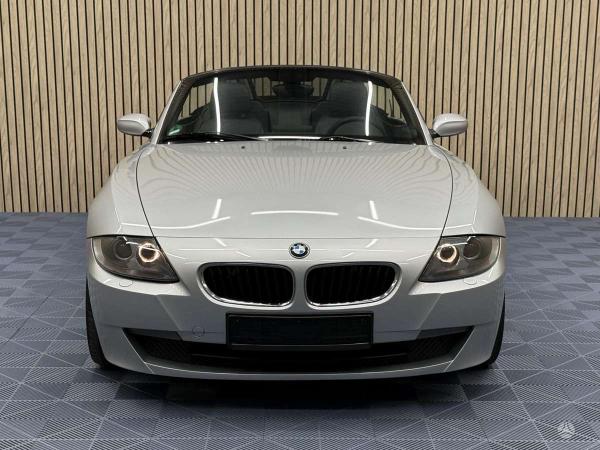 Pelēks BMW Z4 2007 Marijampole, ar dzinēja tilpumu 2.50 L un nobraukumu 210 tūkst. km par 7999 €, foto 4 vietnē AUTOMOTO.COM.LV