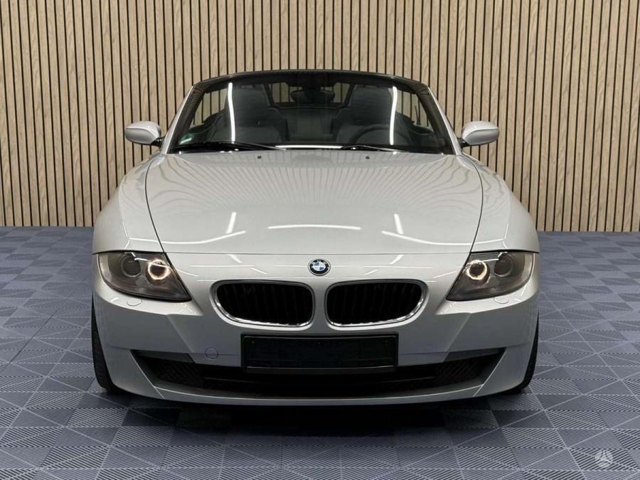 Pelēks BMW Z4 2007 Marijampole, ar dzinēja tilpumu 2.50 L un nobraukumu 210 tūkst. km par 7999 €, foto 5 vietnē AUTOMOTO.COM.LV