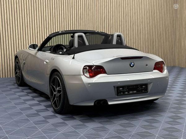 Pelēks BMW Z4 2007 Marijampole, ar dzinēja tilpumu 2.50 L un nobraukumu 210 tūkst. km par 7999 €, foto 6 vietnē AUTOMOTO.COM.LV