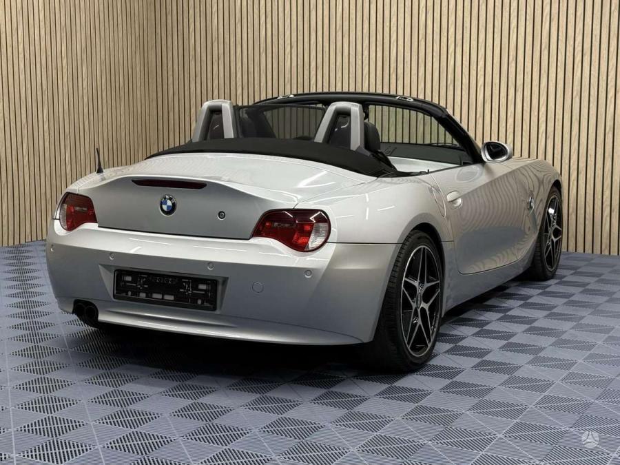 Pelēks BMW Z4 2007 Marijampole, ar dzinēja tilpumu 2.50 L un nobraukumu 210 tūkst. km par 7999 €, foto 9 vietnē AUTOMOTO.COM.LV