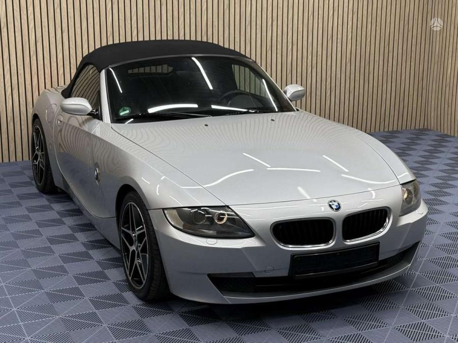 Pelēks BMW Z4 2007 Marijampole, ar dzinēja tilpumu 2.50 L un nobraukumu 210 tūkst. km par 7999 €, foto 10 vietnē AUTOMOTO.COM.LV