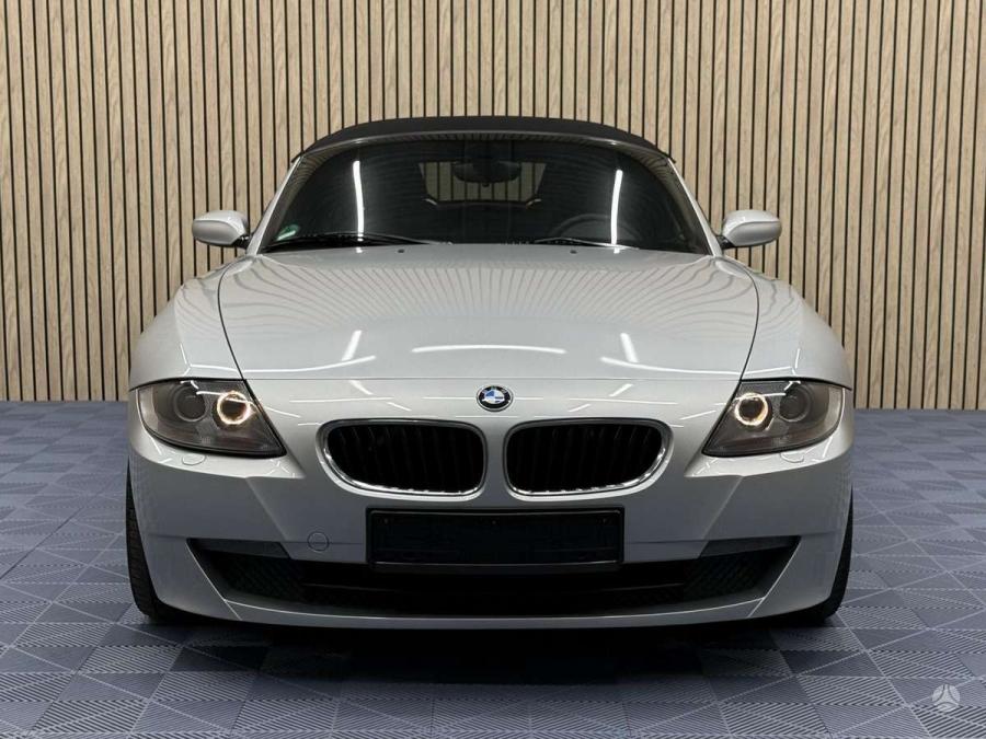 Pelēks BMW Z4 2007 Marijampole, ar dzinēja tilpumu 2.50 L un nobraukumu 210 tūkst. km par 7999 €, foto 11 vietnē AUTOMOTO.COM.LV