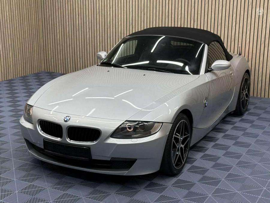 Pelēks BMW Z4 2007 Marijampole, ar dzinēja tilpumu 2.50 L un nobraukumu 210 tūkst. km par 7999 €, foto 12 vietnē AUTOMOTO.COM.LV