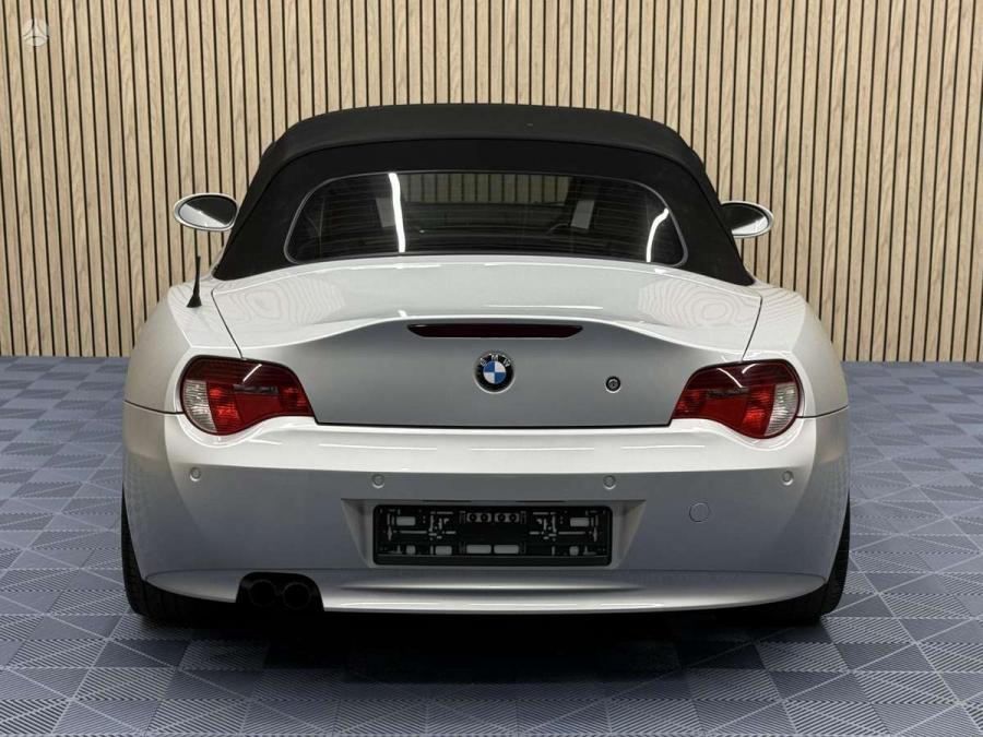 Pelēks BMW Z4 2007 Marijampole, ar dzinēja tilpumu 2.50 L un nobraukumu 210 tūkst. km par 7999 €, foto 14 vietnē AUTOMOTO.COM.LV