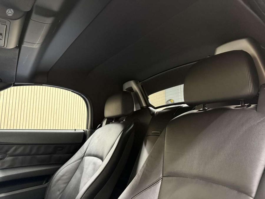 Pelēks BMW Z4 2007 Marijampole, ar dzinēja tilpumu 2.50 L un nobraukumu 210 tūkst. km par 7999 €, foto 29 vietnē AUTOMOTO.COM.LV