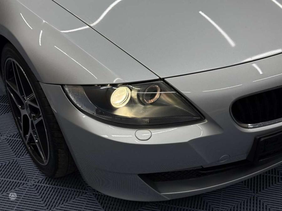 Pelēks BMW Z4 2007 Marijampole, ar dzinēja tilpumu 2.50 L un nobraukumu 210 tūkst. km par 7999 €, foto 30 vietnē AUTOMOTO.COM.LV