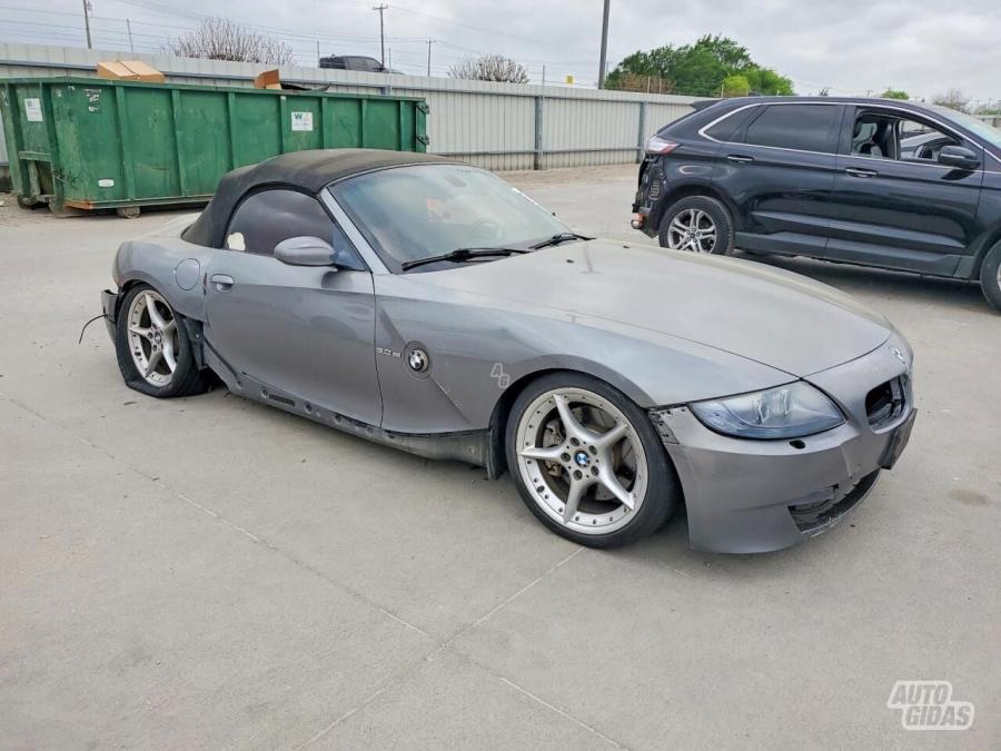 Grey BMW Z4 2008 in Klaipeda, with an engine capacity of 3.00 L and mileage of 240 thousand km for 5200 €, photo 4 on AUTOMOTO.COM.LV