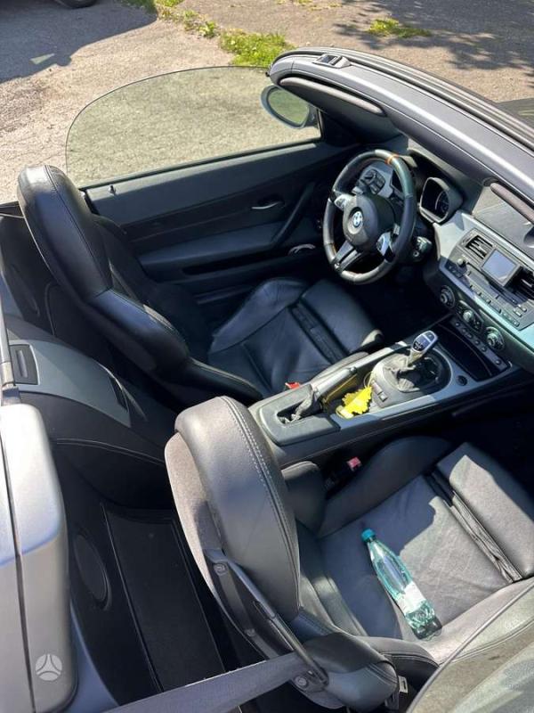 Pelēks BMW Z4 2008 Liepāja, ar dzinēja tilpumu 3.00 L un nobraukumu 214 tūkst. km par 24999 €, foto 8 vietnē AUTOMOTO.COM.LV