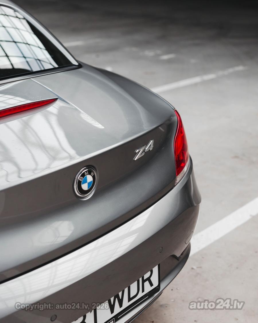 Pelēks BMW Z4 2011 Tallina, ar dzinēja tilpumu 2.50 L un nobraukumu 132 tūkst. km par 20000 €, foto 7 vietnē AUTOMOTO.COM.LV