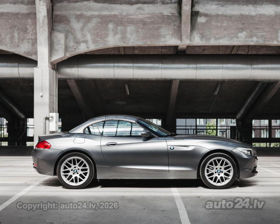 Pelēks BMW Z4 2011 Tallina, ar dzinēja tilpumu 2.50 L un nobraukumu 132 tūkst. km par 20000 €, foto 10 vietnē AUTOMOTO.COM.LV