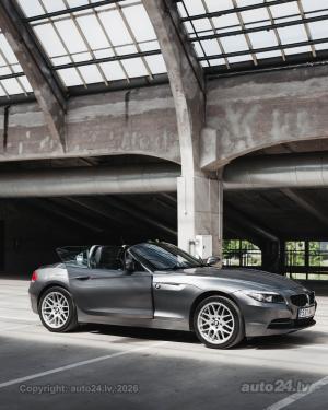 Pelēks BMW Z4 2011 Tallina, ar dzinēja tilpumu 2.50 L un nobraukumu 132 tūkst. km par 20000 €, foto 15 vietnē AUTOMOTO.COM.LV