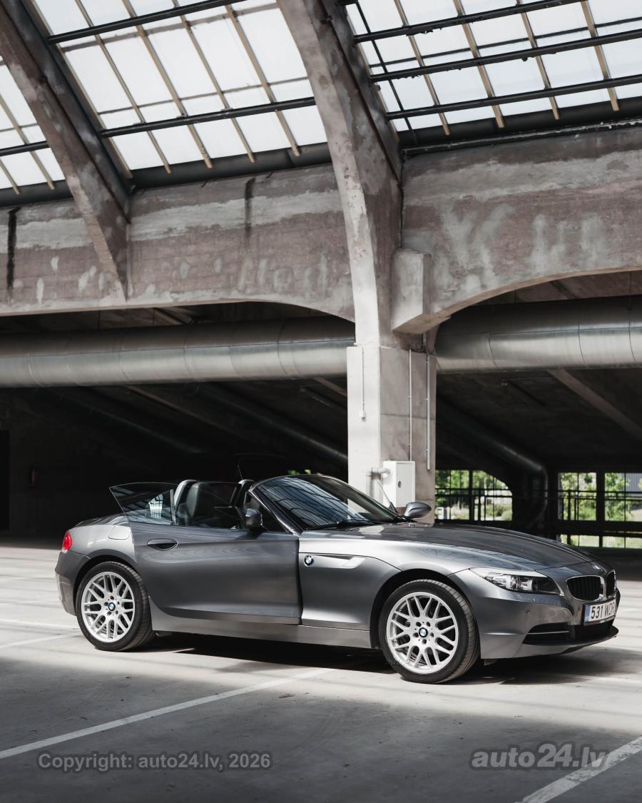 Pelēks BMW Z4 2011 Tallina, ar dzinēja tilpumu 2.50 L un nobraukumu 132 tūkst. km par 20000 €, foto 15 vietnē AUTOMOTO.COM.LV