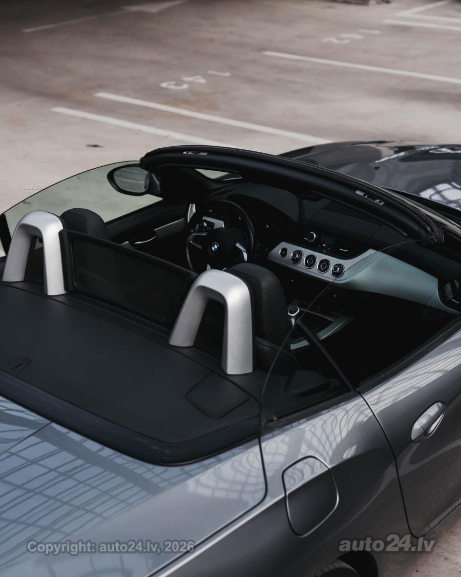 Pelēks BMW Z4 2011 Tallina, ar dzinēja tilpumu 2.50 L un nobraukumu 132 tūkst. km par 20000 €, foto 18 vietnē AUTOMOTO.COM.LV