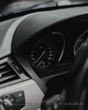 Pelēks BMW Z4 2011 Tallina, ar dzinēja tilpumu 2.50 L un nobraukumu 132 tūkst. km par 20000 €, foto 22 vietnē AUTOMOTO.COM.LV