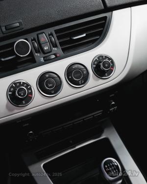 Pelēks BMW Z4 2011 Tallina, ar dzinēja tilpumu 2.50 L un nobraukumu 132 tūkst. km par 20000 €, foto 24 vietnē AUTOMOTO.COM.LV