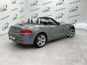 Grey BMW Z4 2011 in Vilnius, with an engine capacity of 3.00 L and mileage of 75 thousand km for 16900 €, photo 6 on AUTOMOTO.COM.LV