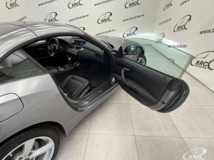 Grey BMW Z4 2011 in Vilnius, with an engine capacity of 3.00 L and mileage of 75 thousand km for 16900 €, photo 11 on AUTOMOTO.COM.LV