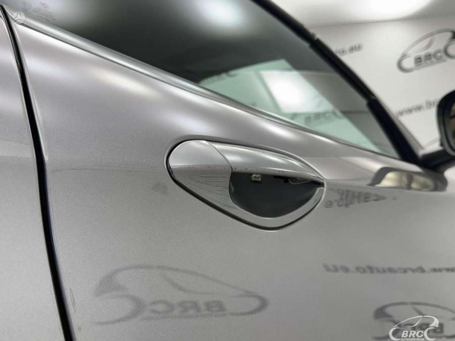 Grey BMW Z4 2011 in Vilnius, with an engine capacity of 3.00 L and mileage of 75 thousand km for 16900 €, photo 23 on AUTOMOTO.COM.LV