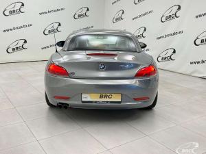 Grey BMW Z4 2011 in Vilnius, with an engine capacity of 3.00 L and mileage of 75 thousand km for 16900 €, photo 26 on AUTOMOTO.COM.LV