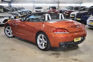 Orange BMW Z4 2014 in Riga, with an engine capacity of 2.00 L and mileage of 34 thousand km for 24900 €, photo 3 on AUTOMOTO.COM.LV