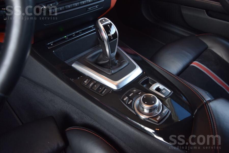 Orange BMW Z4 2014 in Riga, with an engine capacity of 2.00 L and mileage of 34 thousand km for 24900 €, photo 6 on AUTOMOTO.COM.LV