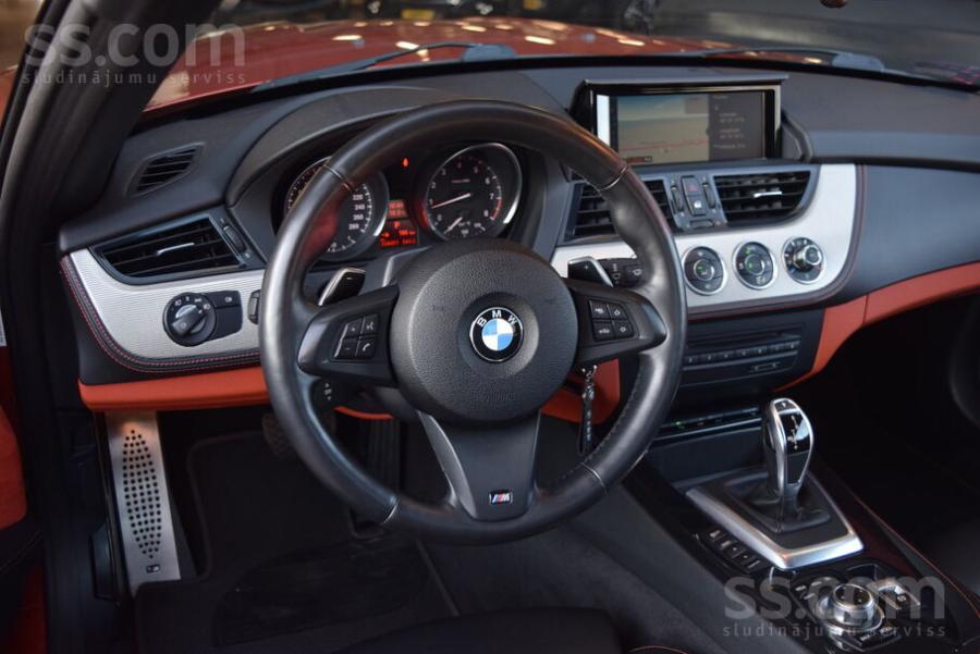 Orange BMW Z4 2014 in Riga, with an engine capacity of 2.00 L and mileage of 34 thousand km for 24900 €, photo 12 on AUTOMOTO.COM.LV