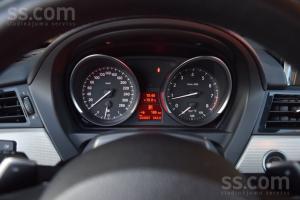 Orange BMW Z4 2014 in Riga, with an engine capacity of 2.00 L and mileage of 34 thousand km for 24900 €, photo 14 on AUTOMOTO.COM.LV