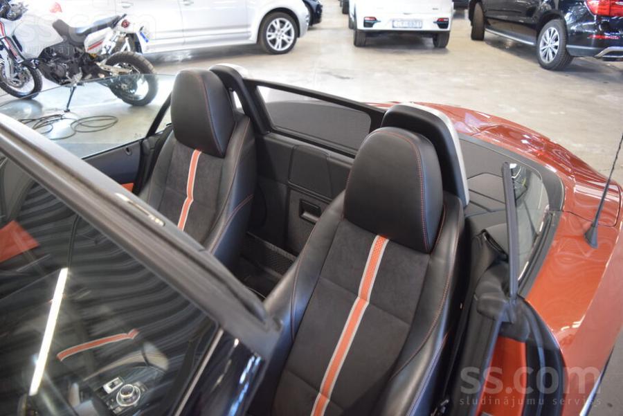 Orange BMW Z4 2014 in Riga, with an engine capacity of 2.00 L and mileage of 34 thousand km for 24900 €, photo 16 on AUTOMOTO.COM.LV