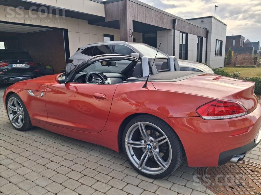 Orange BMW Z4 2014 in Riga, with an engine capacity of 2.00 L and mileage of 24 thousand km for 15200 €, photo 1 on AUTOMOTO.COM.LV