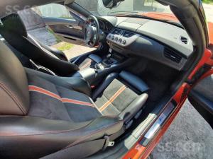 Orange BMW Z4 2015 in Riga, with an engine capacity of 2.00 L and mileage of 84 thousand km for 25000 €, photo 5 on AUTOMOTO.COM.LV