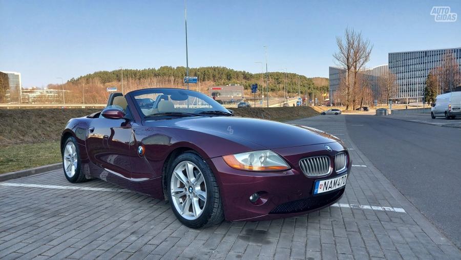 Sarkans BMW Z4 2003 Viļņa, ar dzinēja tilpumu 3.00 L un nobraukumu 126 tūkst. km par 9500 €, foto 3 vietnē AUTOMOTO.COM.LV