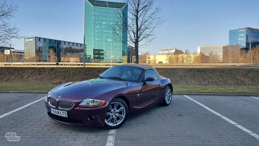 Sarkans BMW Z4 2003 Viļņa, ar dzinēja tilpumu 3.00 L un nobraukumu 126 tūkst. km par 9500 €, foto 12 vietnē AUTOMOTO.COM.LV