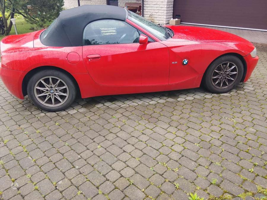 Sarkans BMW Z4 2004 Kauņa, ar dzinēja tilpumu 2.20 L un nobraukumu 137 tūkst. km par 3200 €, foto 9 vietnē AUTOMOTO.COM.LV