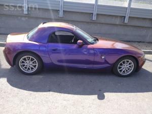 Violets BMW Z4 2004 Rīga, ar dzinēja tilpumu 2.20 L un nobraukumu 48 tūkst. km par 10500 €, foto  vietnē AUTOMOTO.COM.LV