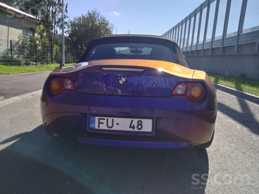 Violets BMW Z4 2004 Rīga, ar dzinēja tilpumu 2.20 L un nobraukumu 48 tūkst. km par 10500 €, foto 17 vietnē AUTOMOTO.COM.LV