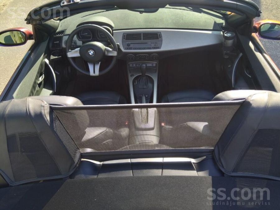 Violets BMW Z4 2004 Rīga, ar dzinēja tilpumu 2.20 L un nobraukumu 48 tūkst. km par 10500 €, foto 23 vietnē AUTOMOTO.COM.LV