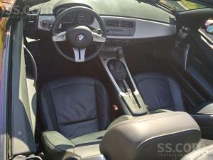 Violets BMW Z4 2004 Rīga, ar dzinēja tilpumu 2.20 L un nobraukumu 48 tūkst. km par 10500 €, foto 25 vietnē AUTOMOTO.COM.LV