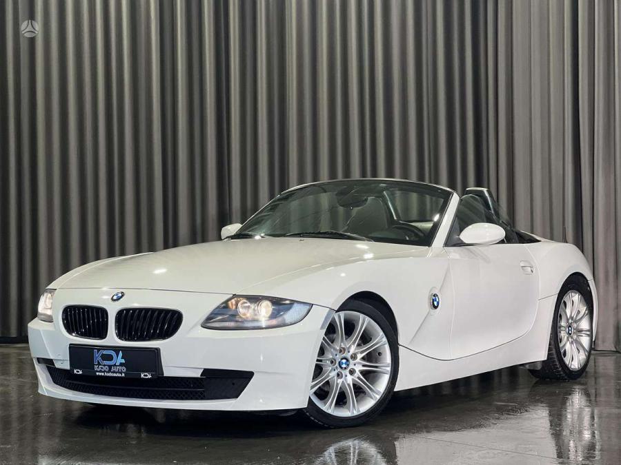 White BMW Z4 2007 in Marijampole, with an engine capacity of 2.50 L and mileage of 165 thousand km for 9950 €, photo 7 on AUTOMOTO.COM.LV