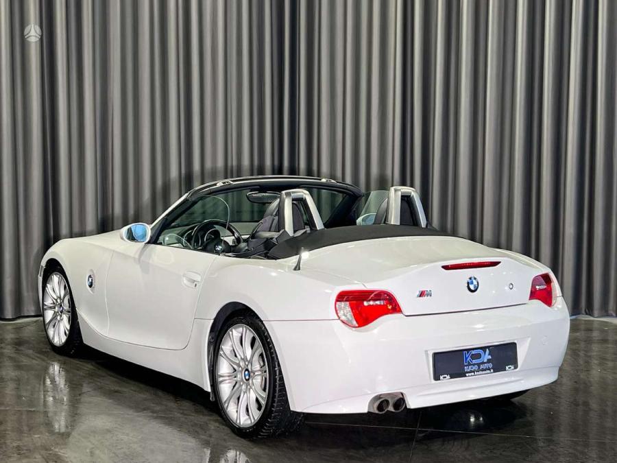 White BMW Z4 2007 in Marijampole, with an engine capacity of 2.50 L and mileage of 165 thousand km for 9950 €, photo 10 on AUTOMOTO.COM.LV