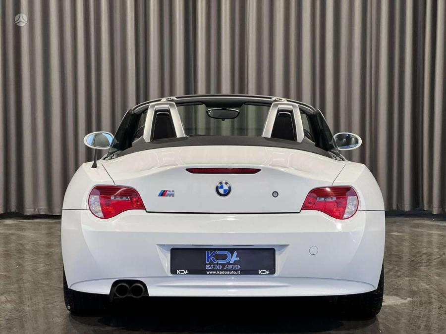 White BMW Z4 2007 in Marijampole, with an engine capacity of 2.50 L and mileage of 165 thousand km for 9950 €, photo 11 on AUTOMOTO.COM.LV