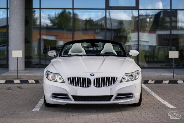 Balts BMW Z4 2011 Kauņa, ar dzinēja tilpumu 3.00 L un nobraukumu 178 tūkst. km par 16500 €, foto 3 vietnē AUTOMOTO.COM.LV