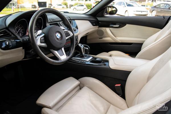 Balts BMW Z4 2011 Kauņa, ar dzinēja tilpumu 3.00 L un nobraukumu 178 tūkst. km par 16500 €, foto 10 vietnē AUTOMOTO.COM.LV