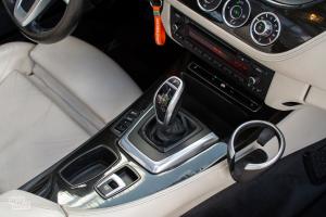 Balts BMW Z4 2011 Kauņa, ar dzinēja tilpumu 3.00 L un nobraukumu 178 tūkst. km par 16500 €, foto 14 vietnē AUTOMOTO.COM.LV