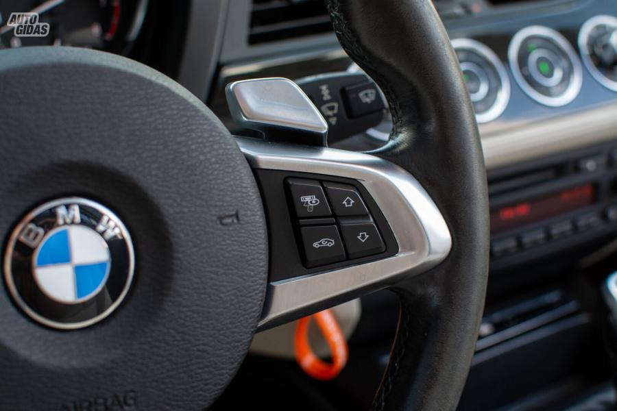 Balts BMW Z4 2011 Kauņa, ar dzinēja tilpumu 3.00 L un nobraukumu 178 tūkst. km par 16500 €, foto 17 vietnē AUTOMOTO.COM.LV
