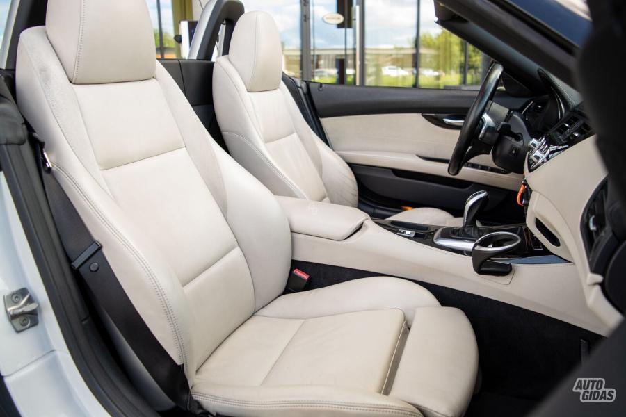 Balts BMW Z4 2011 Kauņa, ar dzinēja tilpumu 3.00 L un nobraukumu 178 tūkst. km par 16500 €, foto 23 vietnē AUTOMOTO.COM.LV